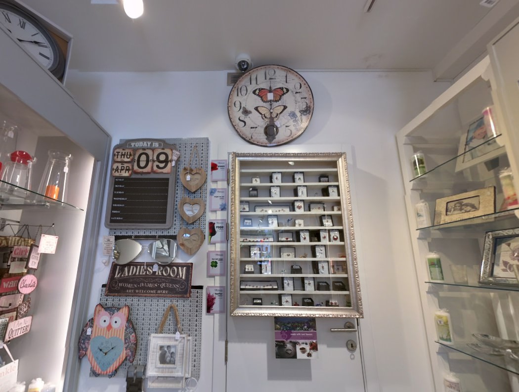 Compliments - San Gwann - San Gwann Connect